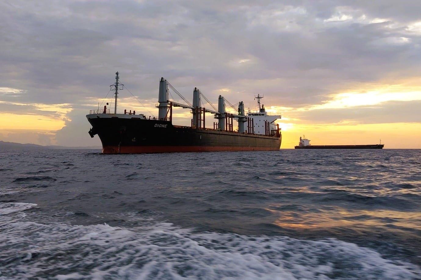 5 Consequences of Neglecting Hull Cleaning - Indonesia Trusted Ship Agency