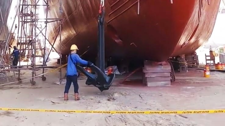 Dry Docking: Ship Hull Painting and Surface Preparation - Indonesia ...