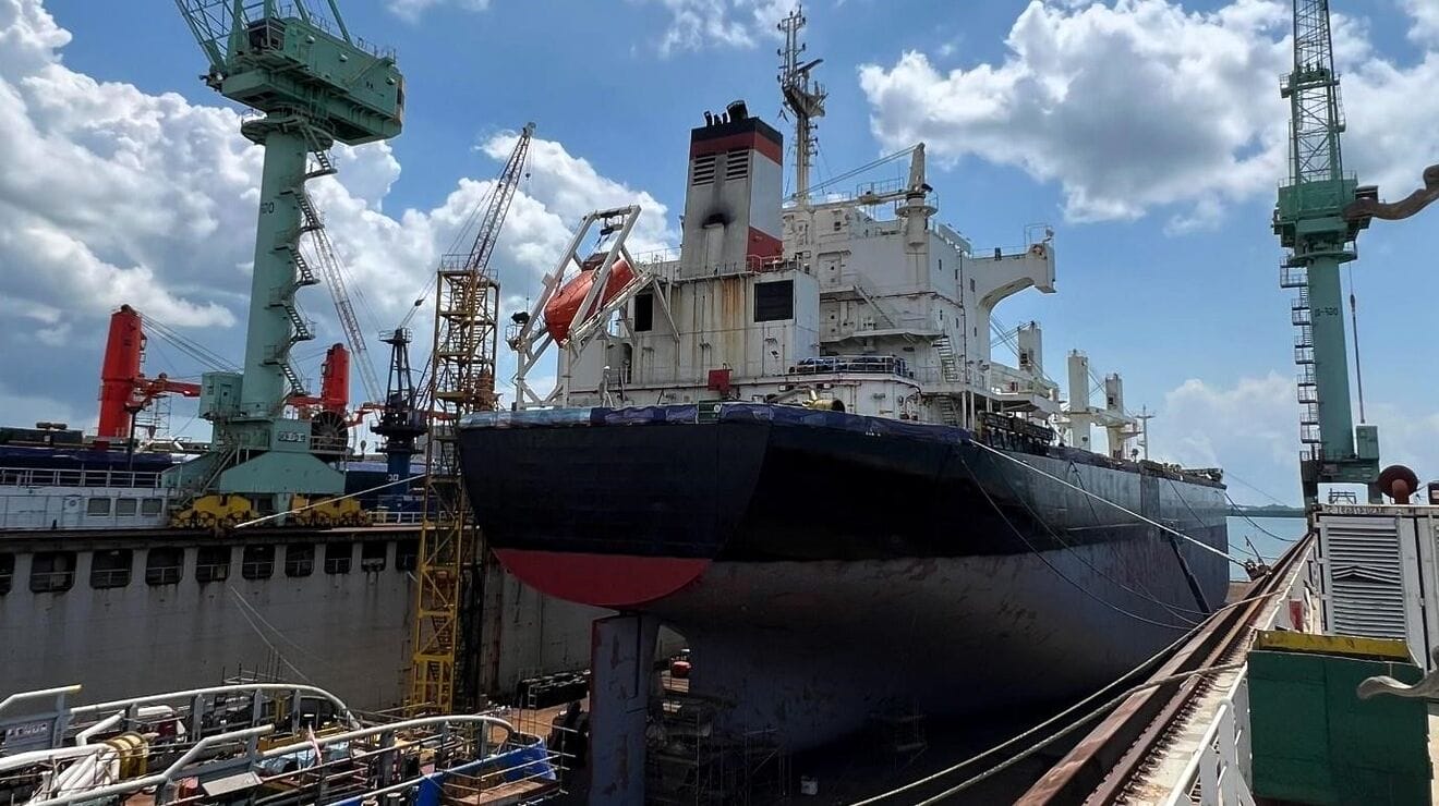 Dry Docking: Ship Hull Painting and Surface Preparation - Indonesia ...