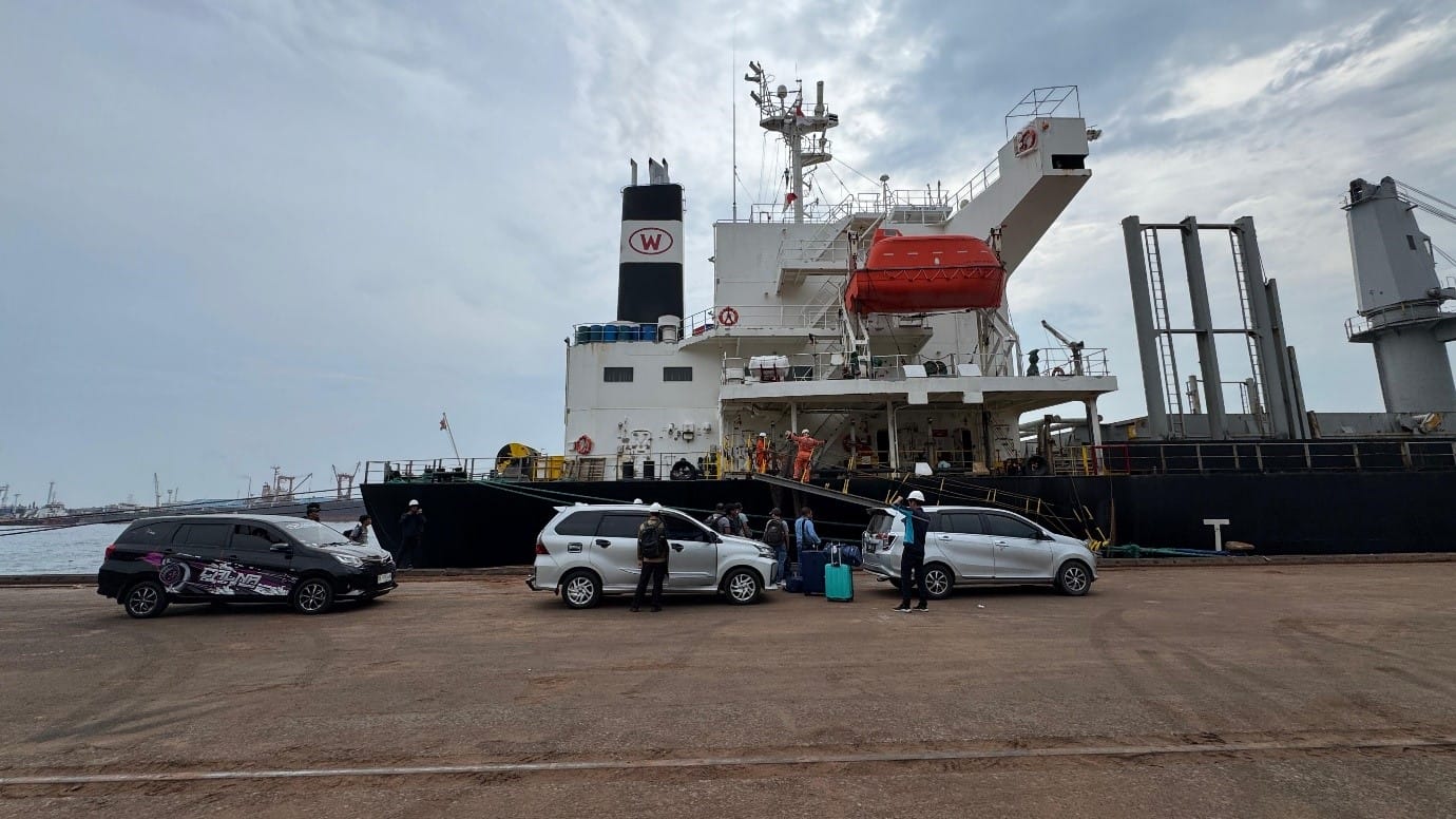 Discovering Local Expertise with Ship Agency in Batam - Indonesia ...